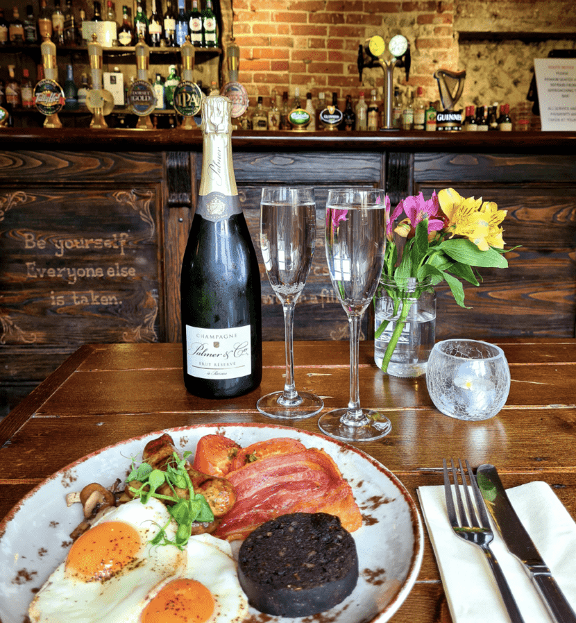 The Thimble Inn Piddlehinton – Historic Thatched Pub & Garden